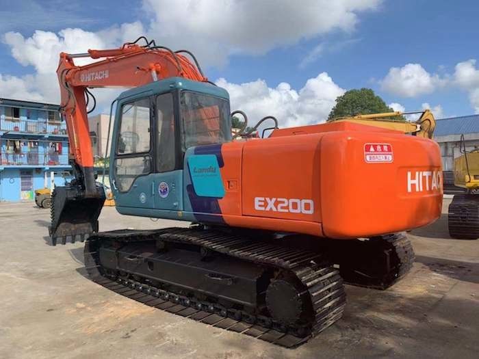 Japan Original EX200 3 Hitachi Crawler Excavator 20 Tonne And 0.8m3